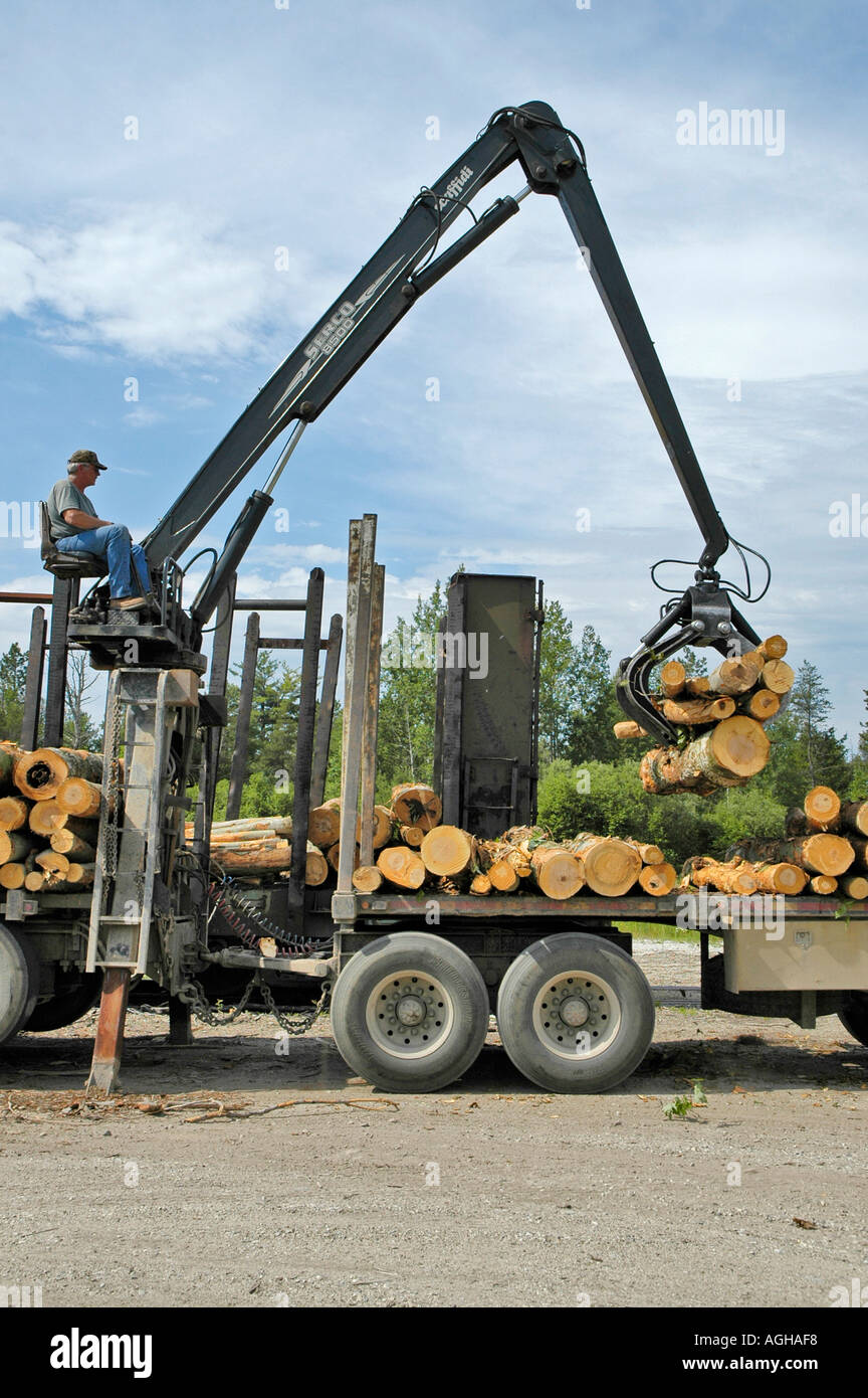 Michigan upper peninsula logging truck hi-res stock photography and ...
