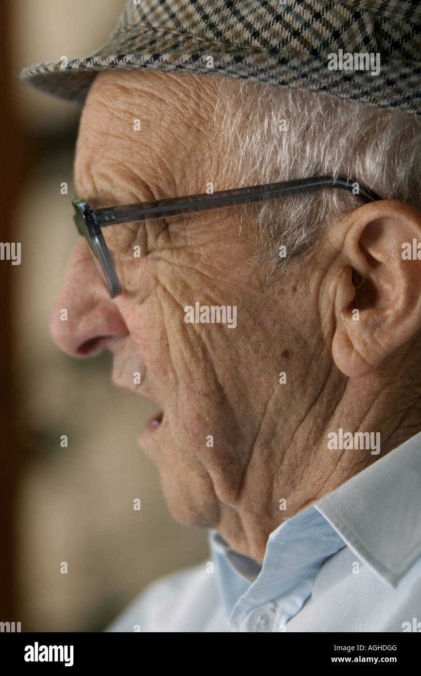 portrait of an old man with eye glasses Stock Photo - Alamy