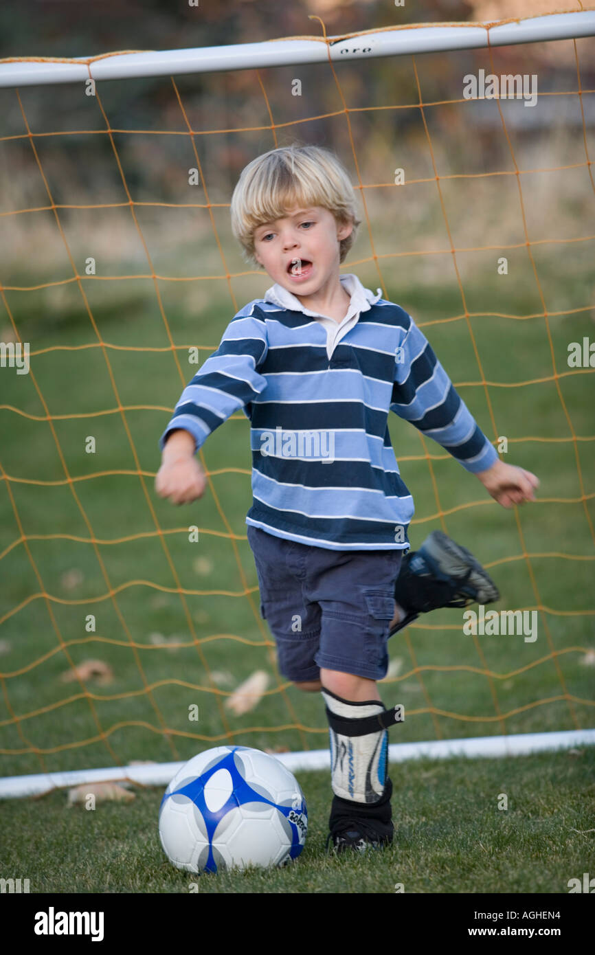 Exertions hi-res stock photography and images - Alamy