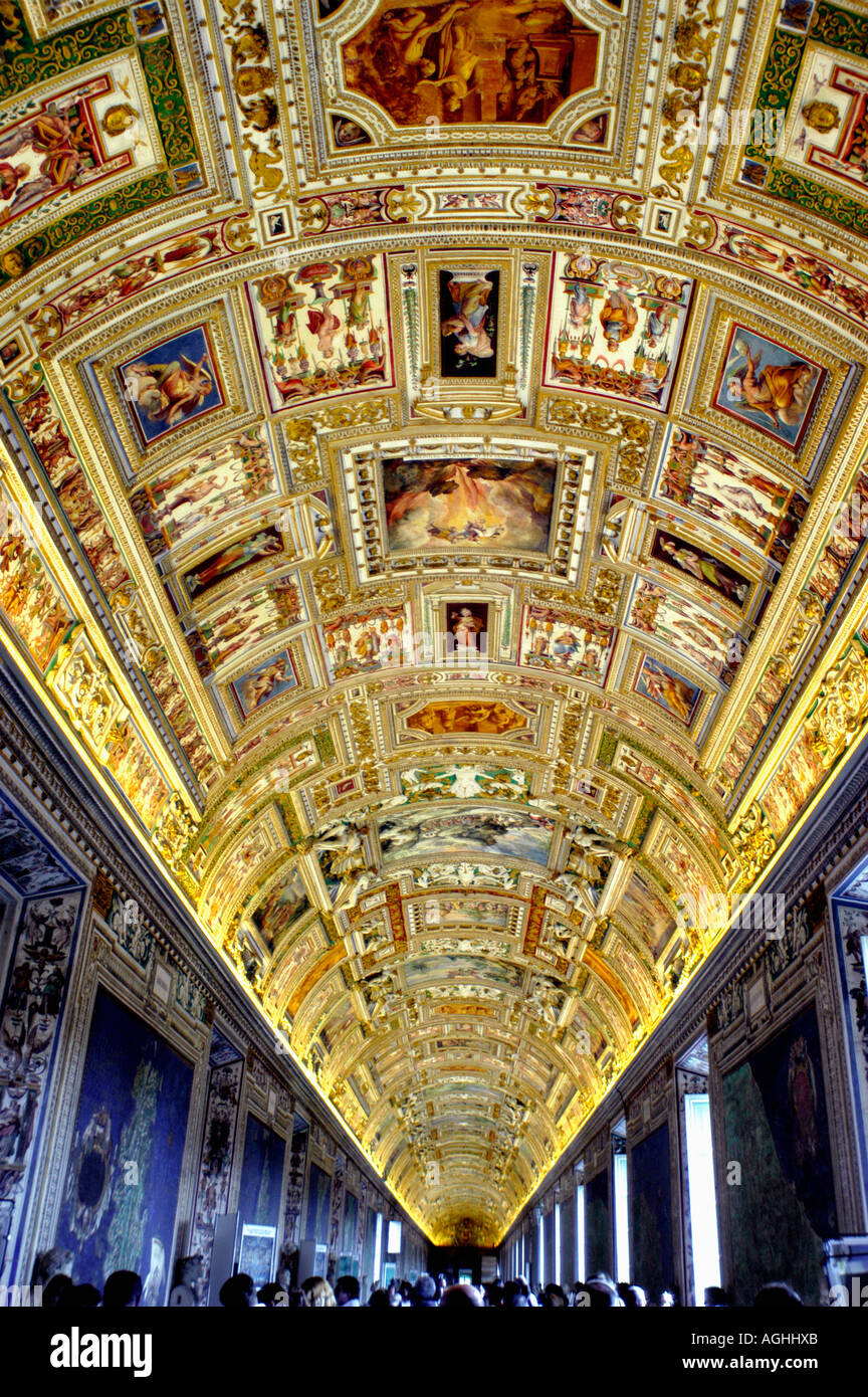 fresco painting, Ceiling of the Gallery of Maps, Vatican museum, Vatican, Rome, Italy Stock ...