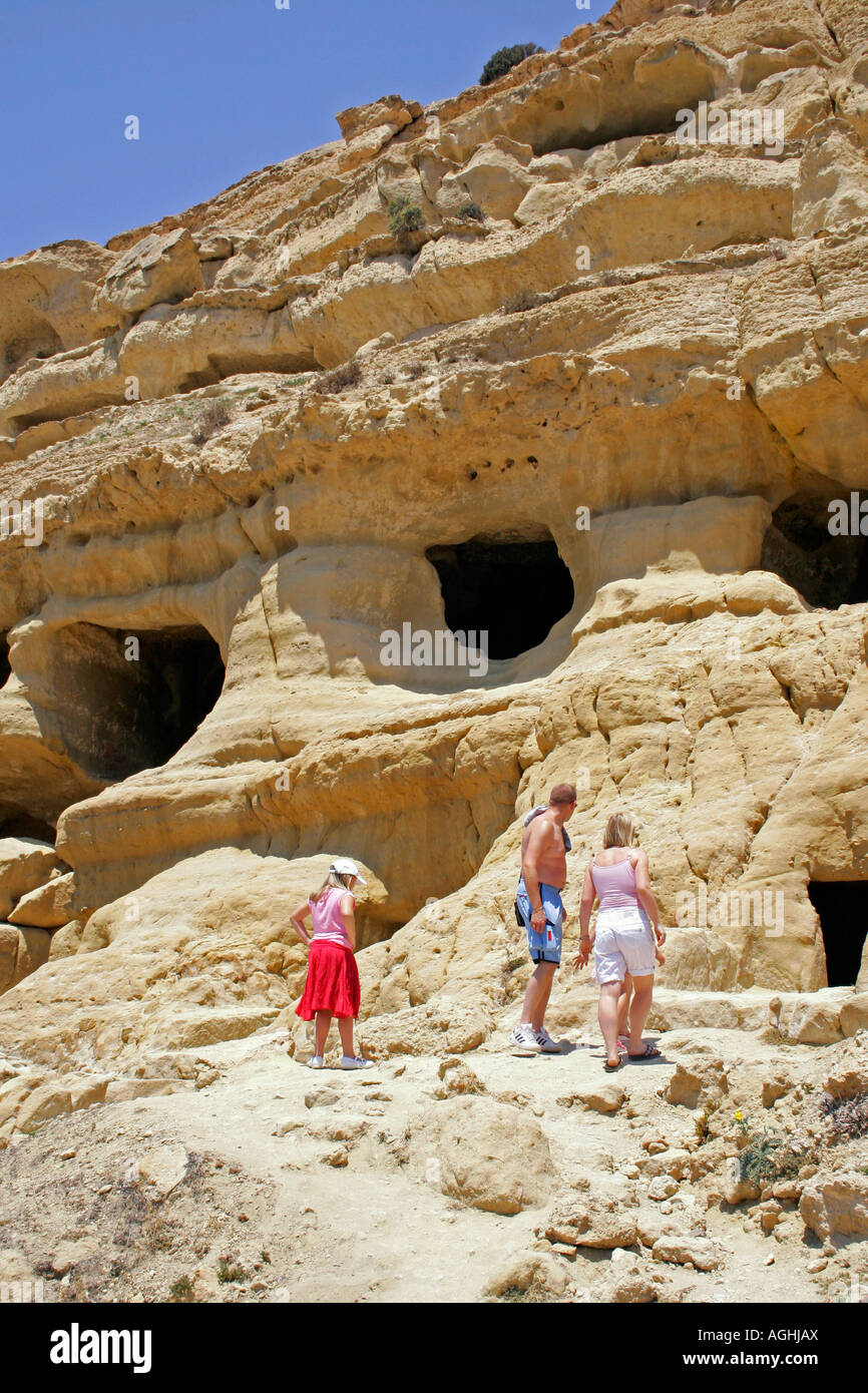 ANCIENT ROMAN TOMBS AT MATALA. CRETE. GREEK ISLAND Stock Photo - Alamy