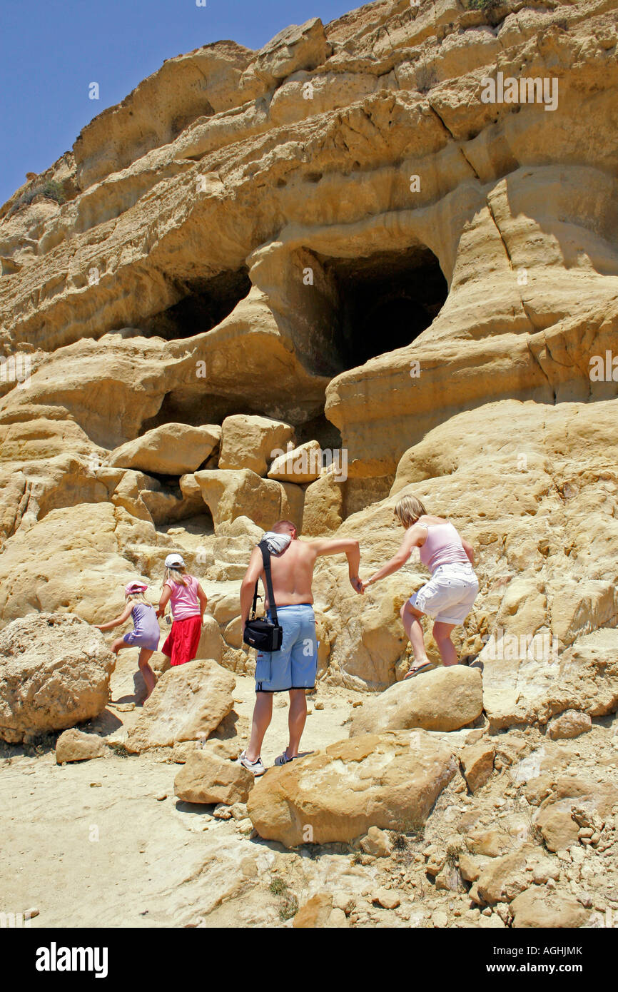 ANCIENT ROMAN TOMBS AT MATALA. CRETE. GREEK ISLAND Stock Photo - Alamy