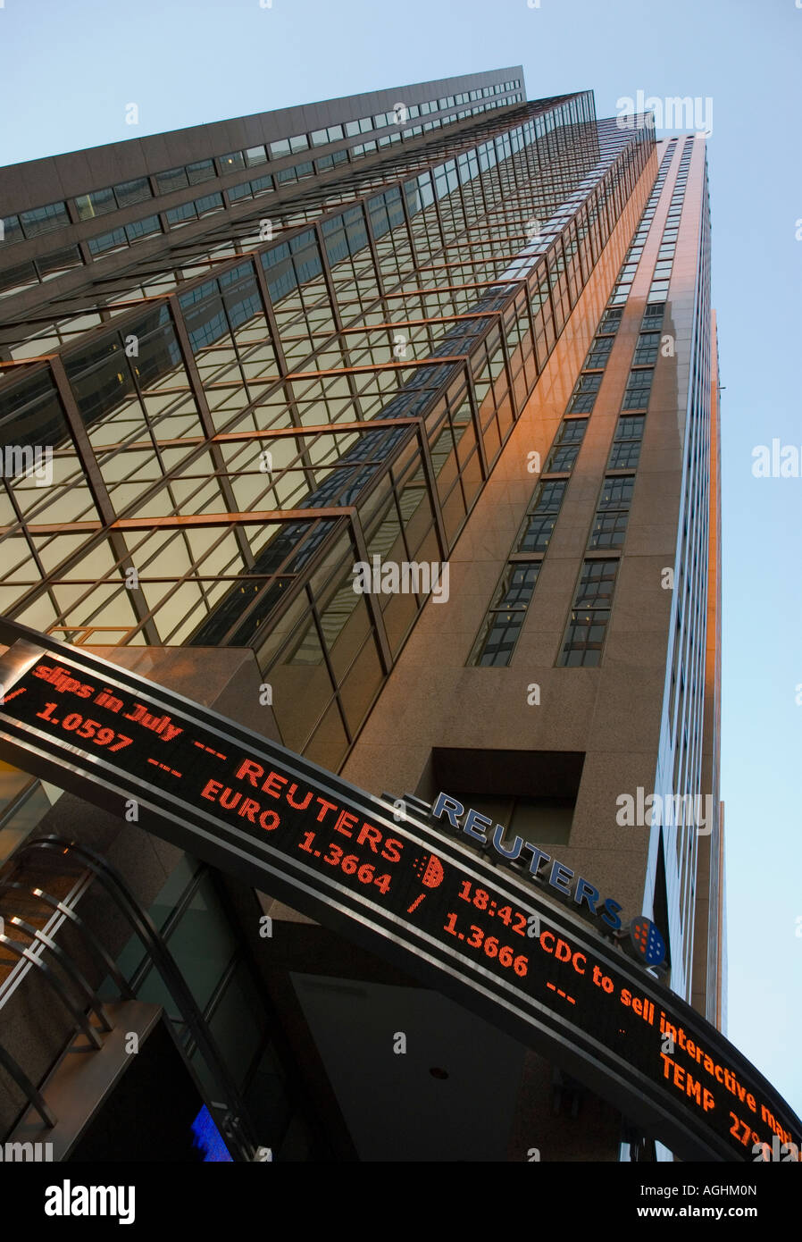 The Reuters skyscraper in Torontos financial district Stock Photo - Alamy