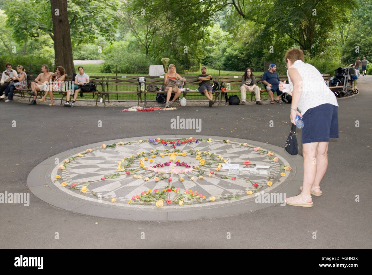 John Lennon Memorial Strawberry Fields Central Park Manhattan New York ...