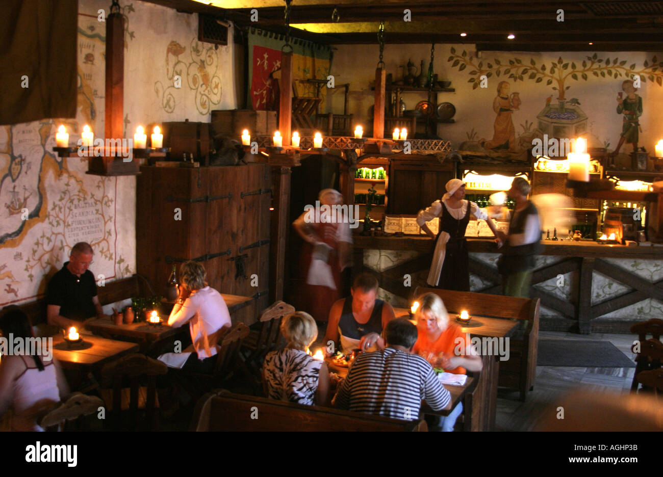 Olde hansa medieval restaurant interior hi-res stock photography and ...