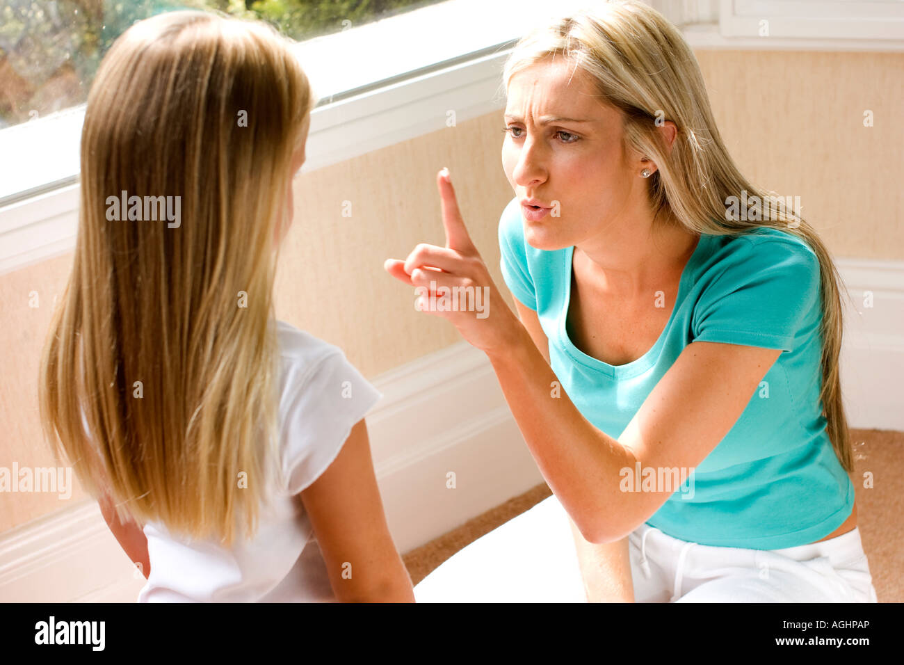 mother telling her daughter off Stock Photo - Alamy