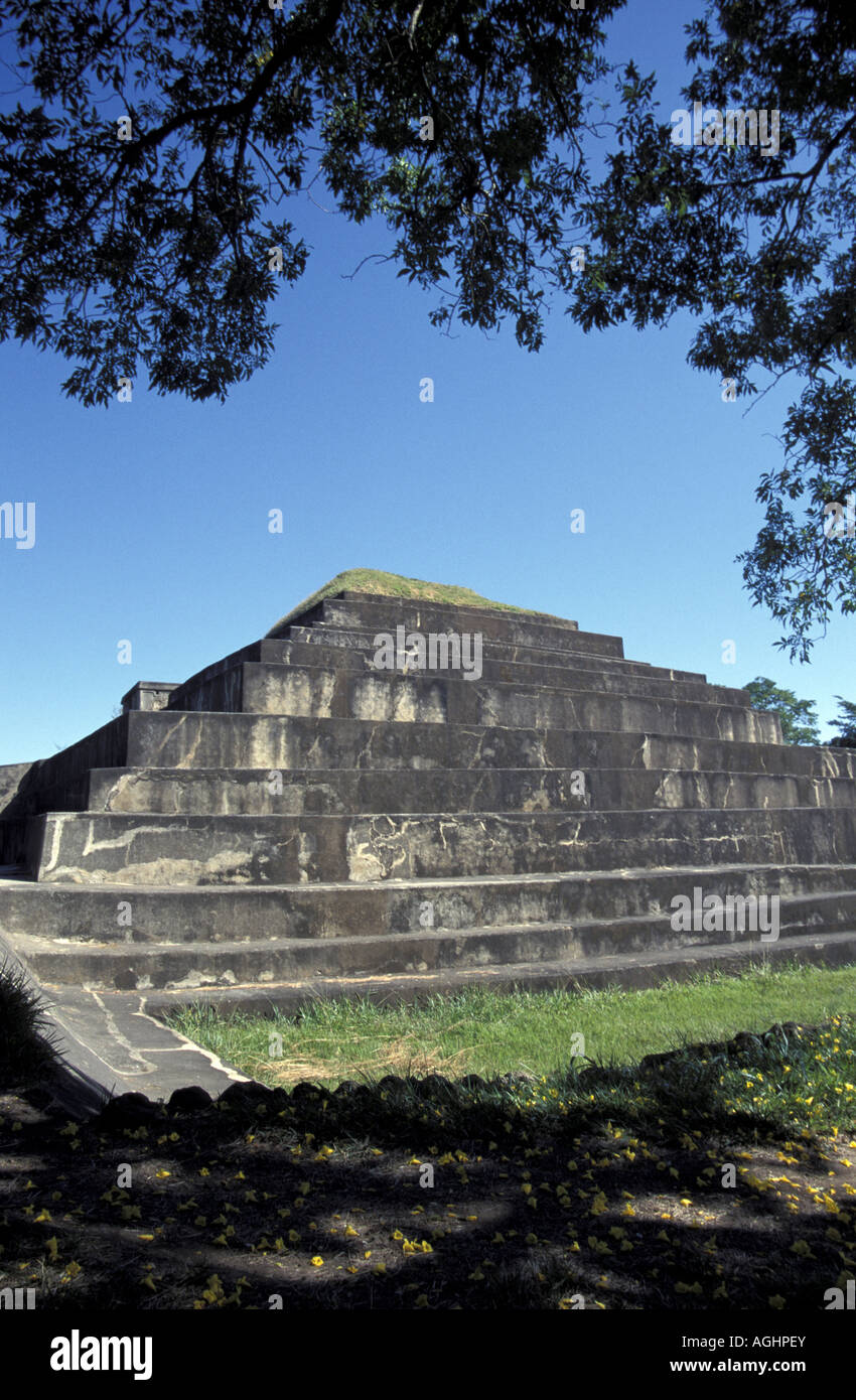 Main pyramid at the Mayan ruins of El Tazumal in El Salvador Central ...