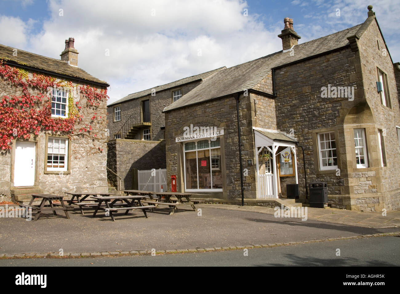 Downham lancashire village hi-res stock photography and images - Alamy
