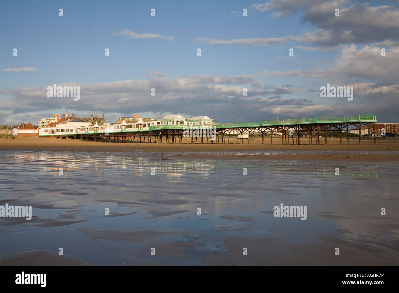 LYTHAM ST ANNES LANCASHIRE UK September St Annes' Victorian Pier Stock Photo - Alamy