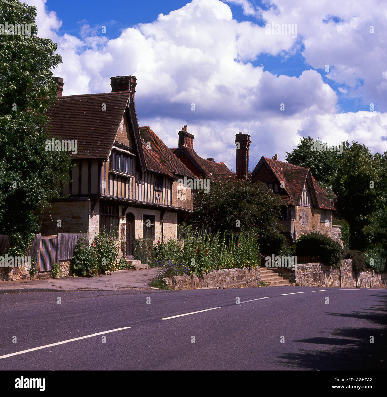 The Old Post Office at Penshurst in Kent England Stock Photo - Alamy