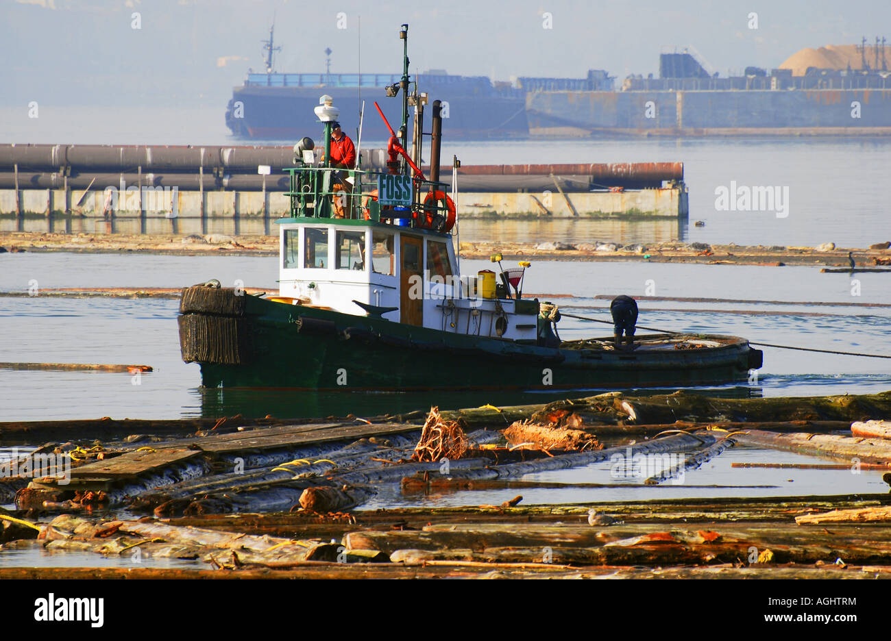 Log barges hi-res stock photography and images - Alamy