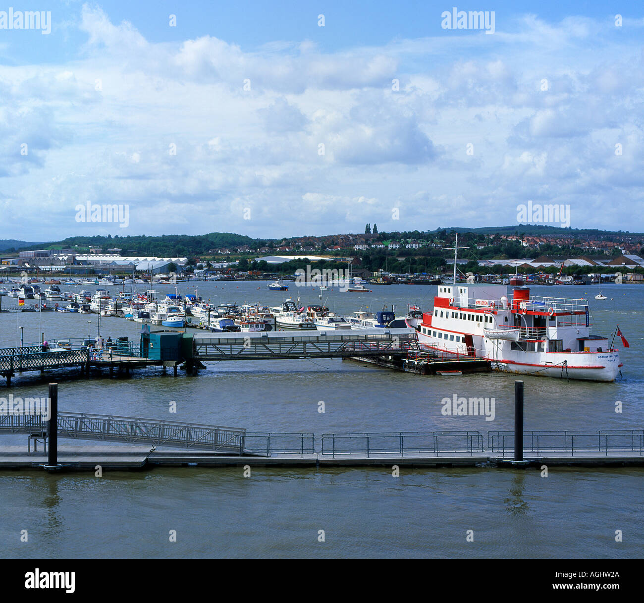 Medway hi-res stock photography and images - Alamy
