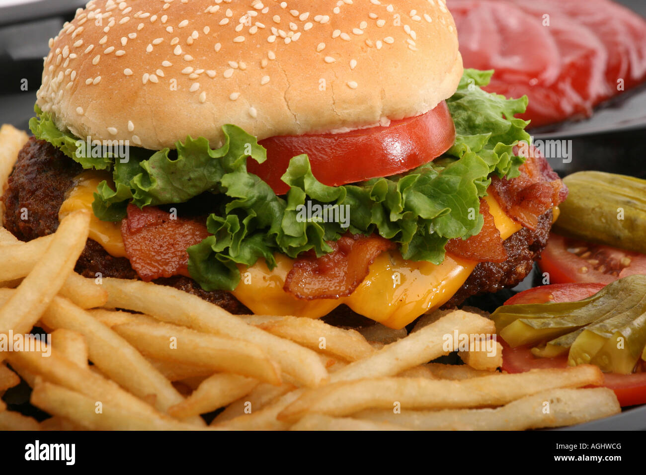 Burger on a plate overhead hi-res stock photography and images - Alamy