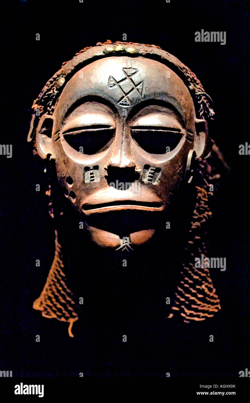Angola mask High Resolution Stock Photography and Images - Alamy