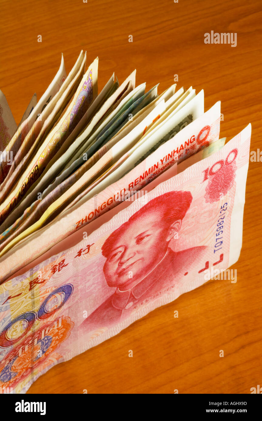 Currency spread hi-res stock photography and images - Alamy