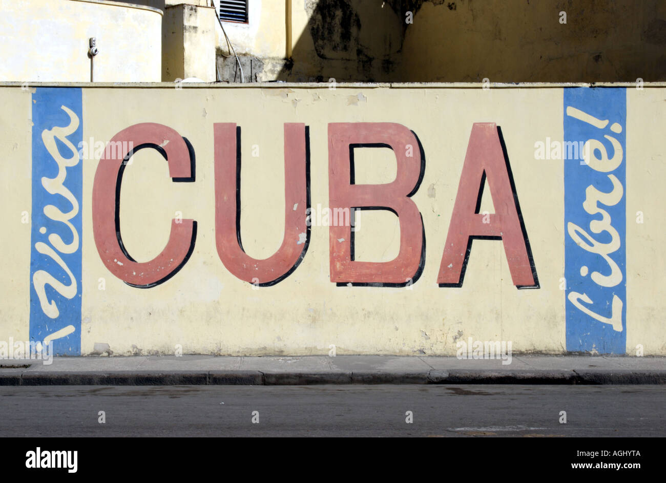 Mural Viva Cuba Libre, Havana, Cuba Stock Photo - Alamy