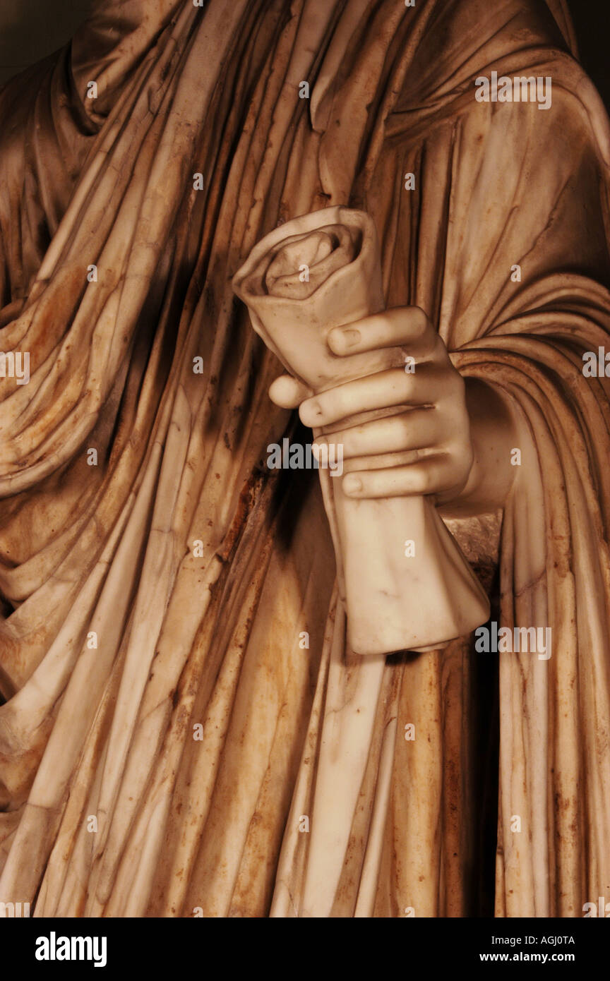 Roman statue scroll hi-res stock photography and images - Alamy