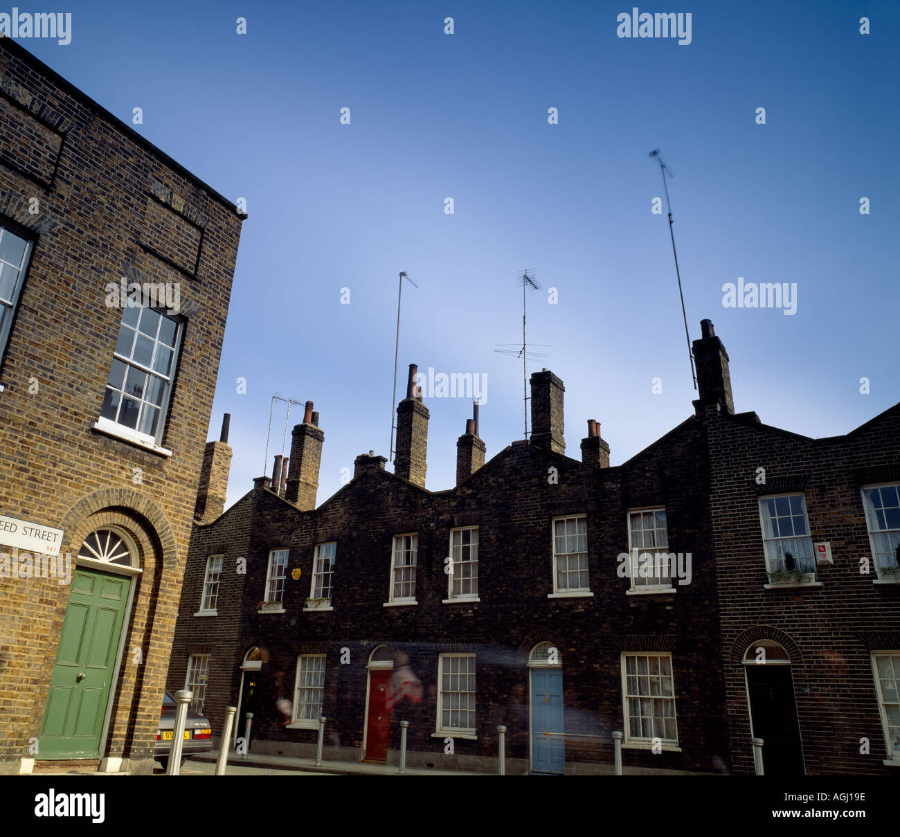 Victorian workers cottages hi-res stock photography and images - Alamy