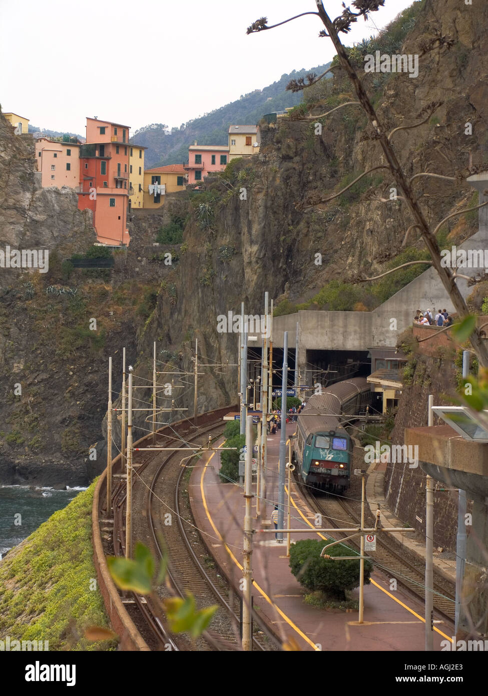 Sheer train hi-res stock photography and images - Alamy