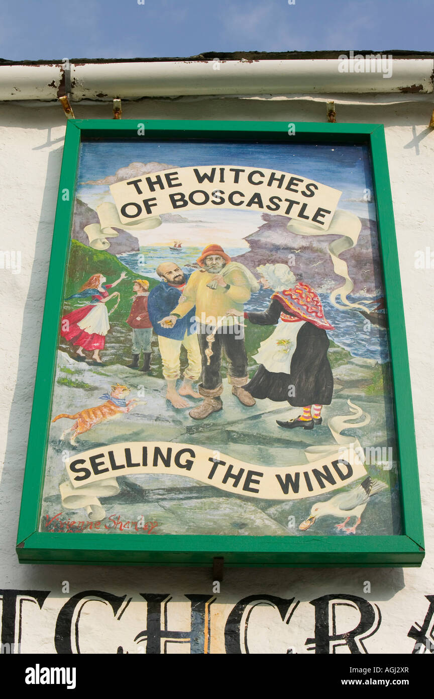 The museum of witchcraft boscastle hi-res stock photography and images ...