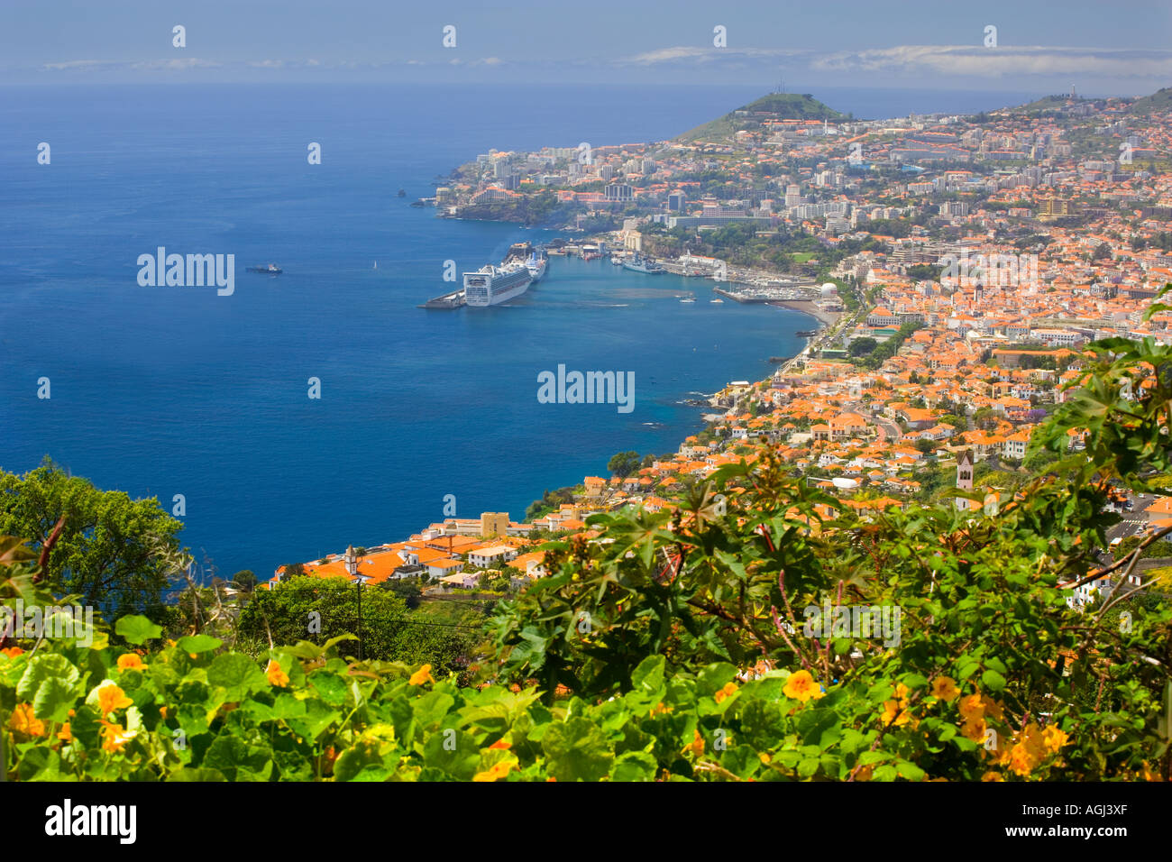 View over funchal bay hi-res stock photography and images - Alamy
