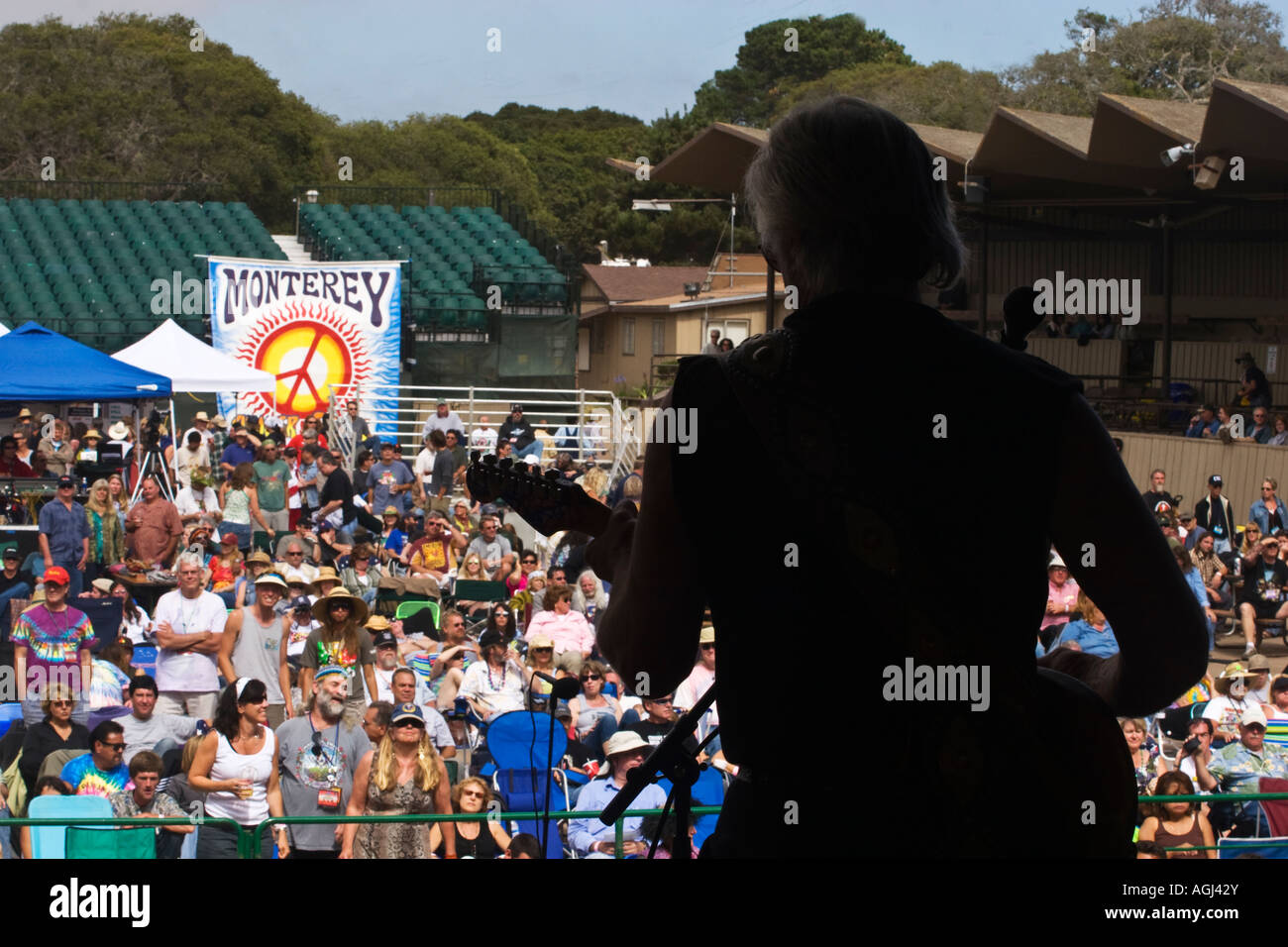 GARY DUNCAN is the guitarist for QUICKSILVER MESSENGER SERVICE SUMMER ...