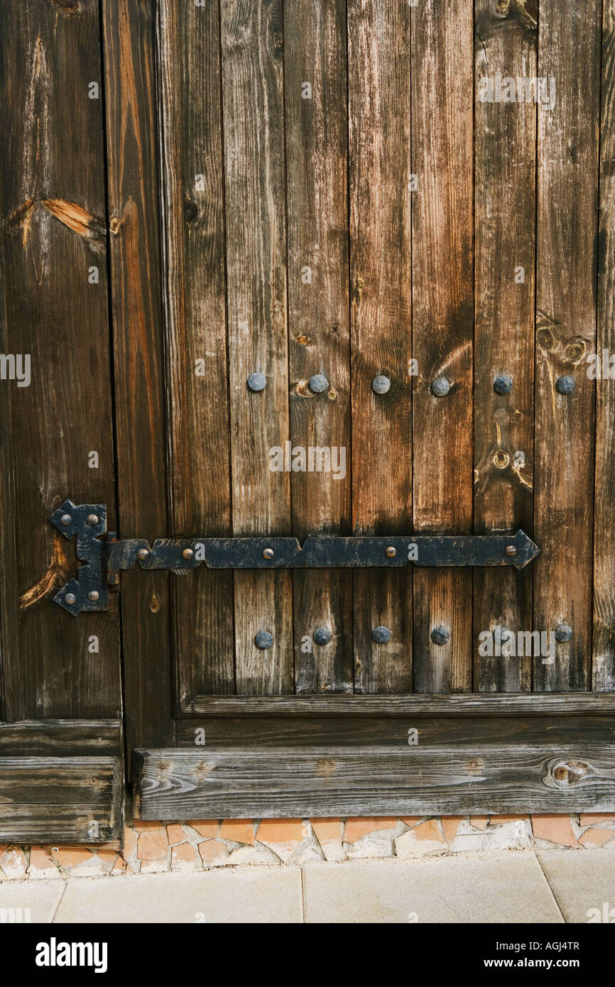 Close-up of a closed wooden door Stock Photo - Alamy