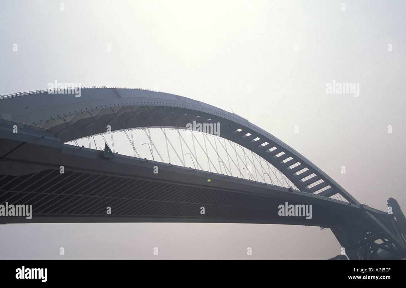 The Lupu bridge on Huangpu river the world longest arch bridge Shanghai ...