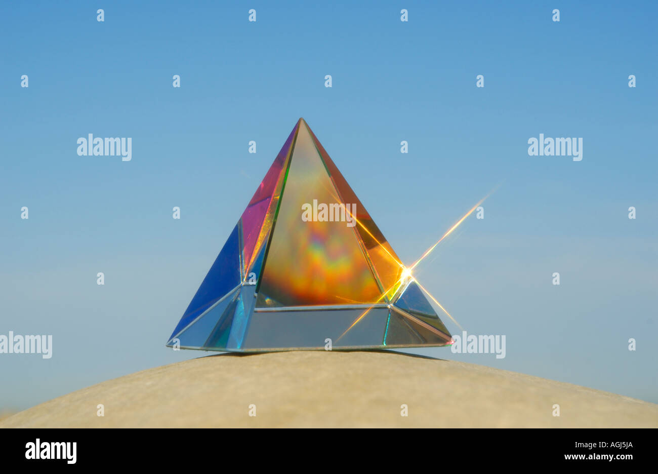 Glass prism hi-res stock photography and images - Alamy