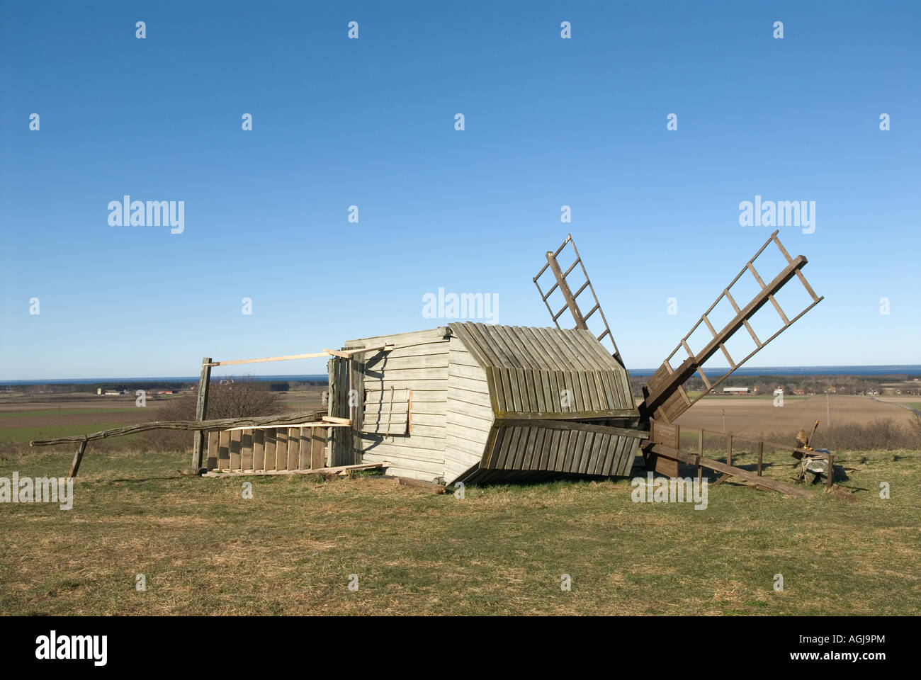Windmill accident hi-res stock photography and images - Alamy
