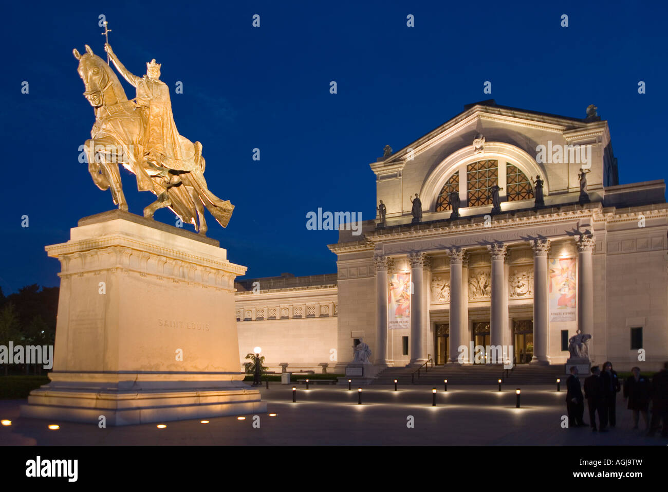 St Louis Art Museum in St Louis, Missouri and Crusader King Louis IX ...