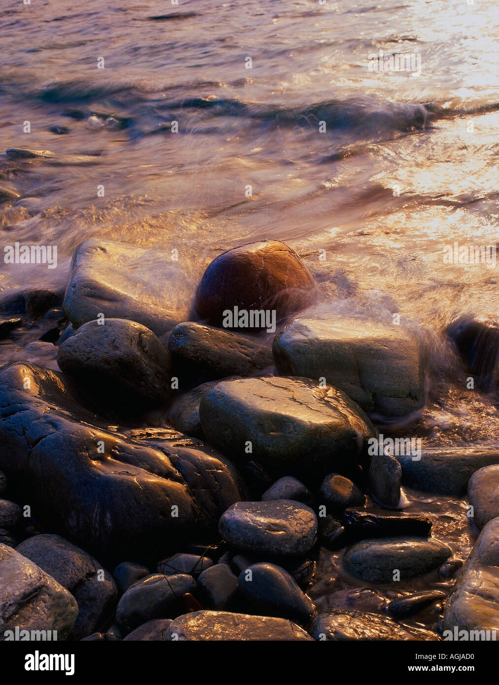 Stones on shore Barents Sea Norway Steine am Meeresufer Barentsee ...