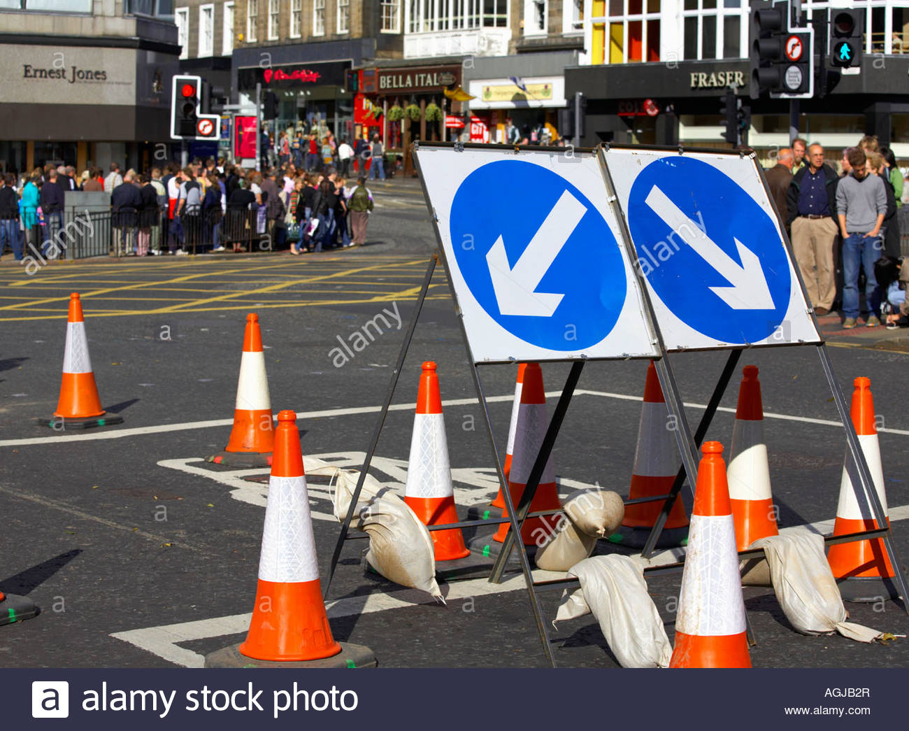 Left sign signpost roadworks hi-res stock photography and images - Alamy