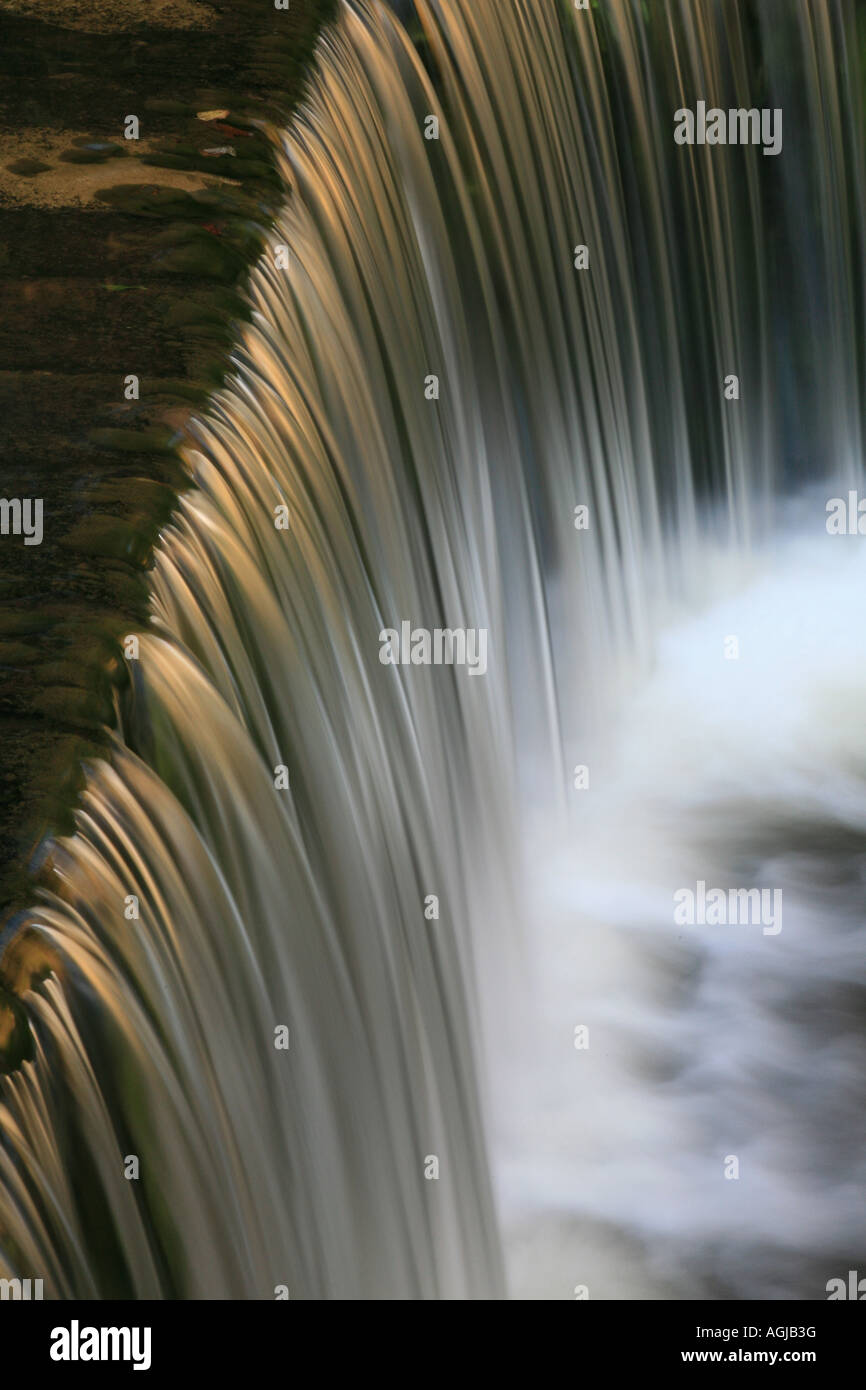 Lip of waterfall hi-res stock photography and images - Alamy