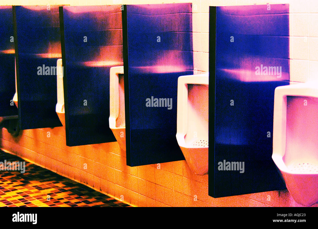 Row of urinals Stock Photo - Alamy