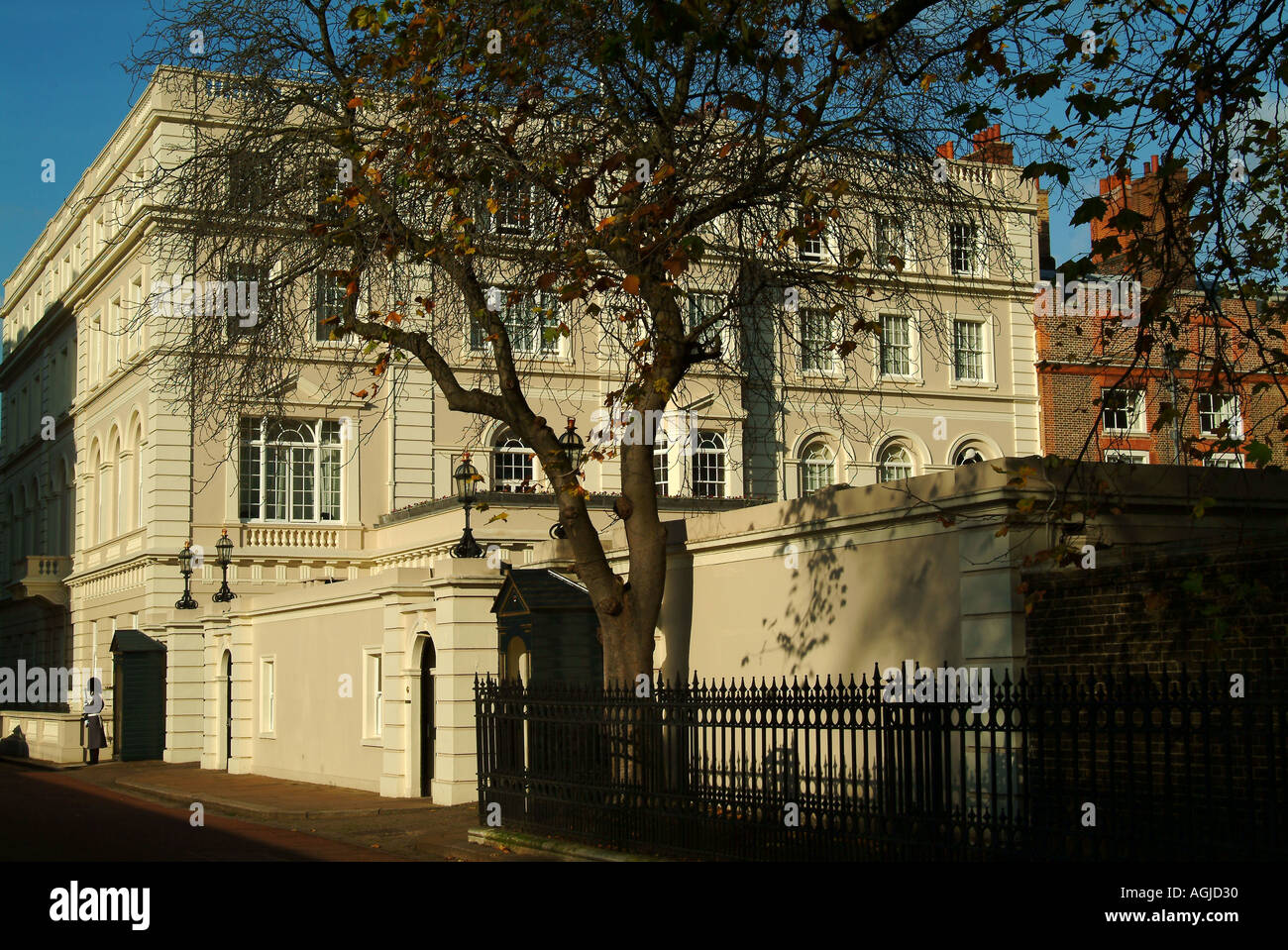 Clarence house london hi-res stock photography and images - Alamy