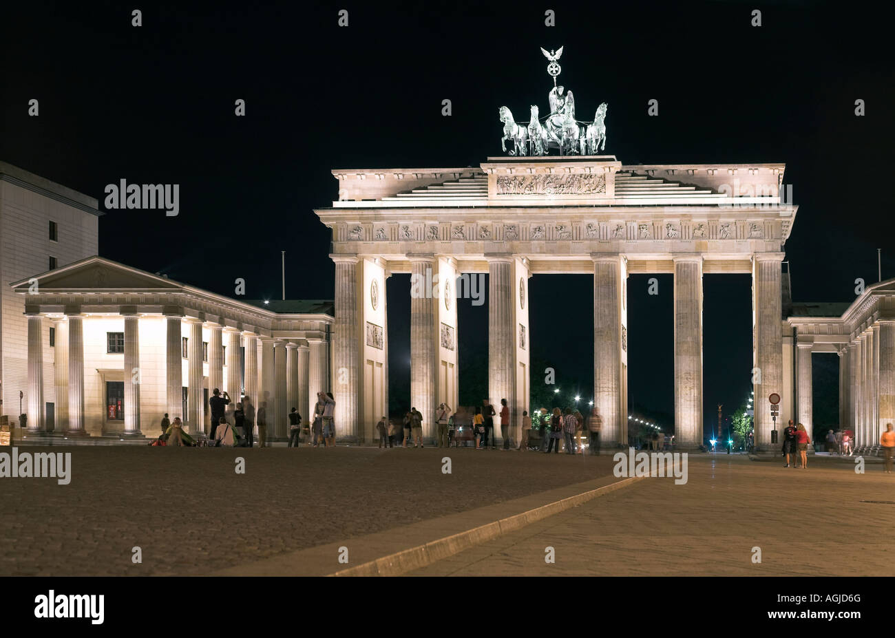 Branderburg gate in berlin hi-res stock photography and images - Alamy