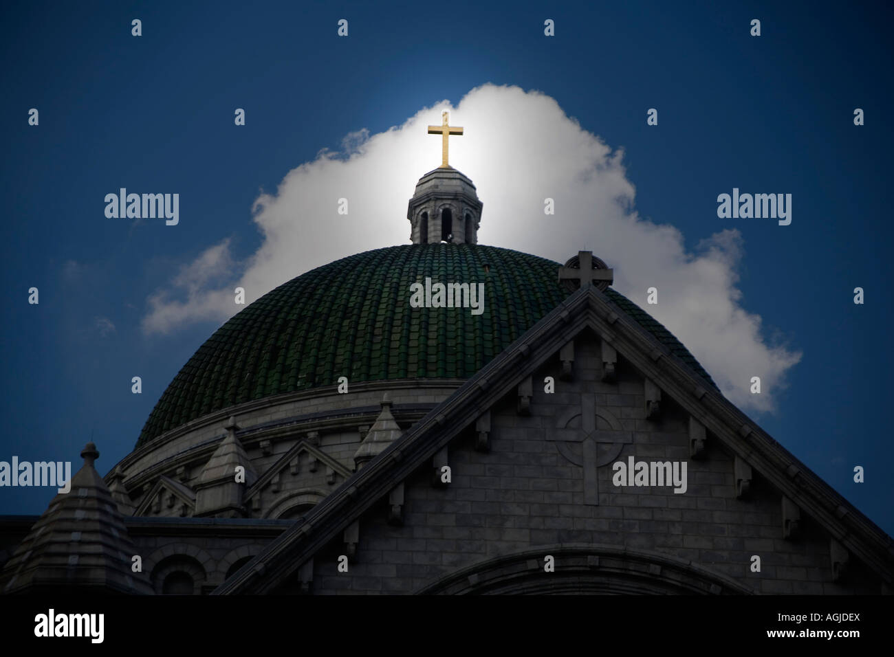 Cathedral Basilica of Saint Louis, Missouri, cross highlighted with a ...