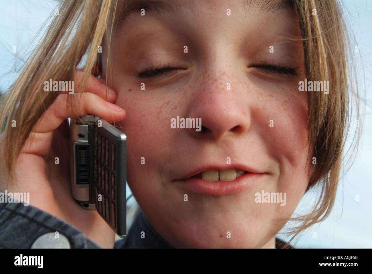 mobile phone conversation Stock Photo - Alamy