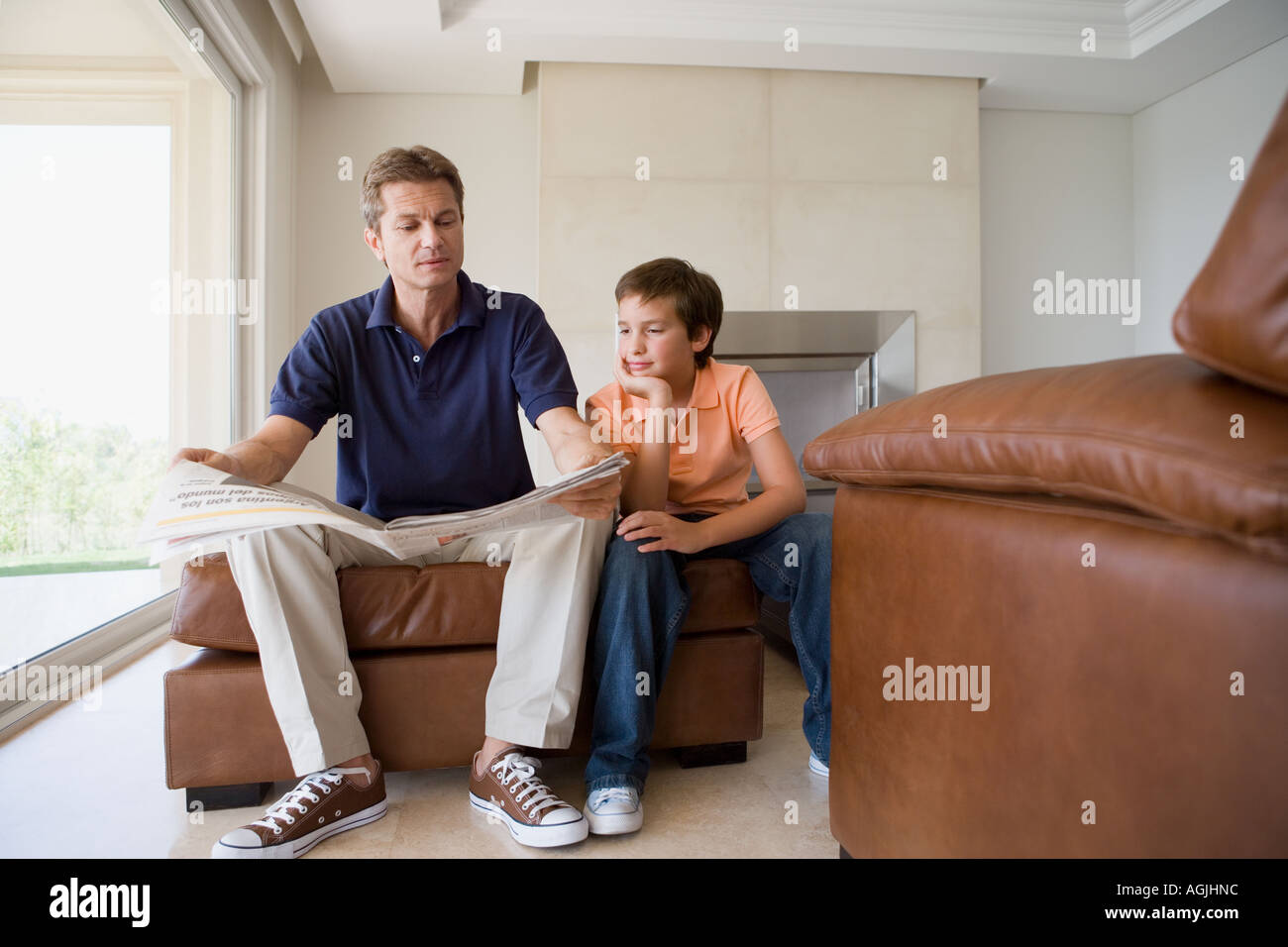 Quality broadsheet newspaper hi-res stock photography and images - Alamy