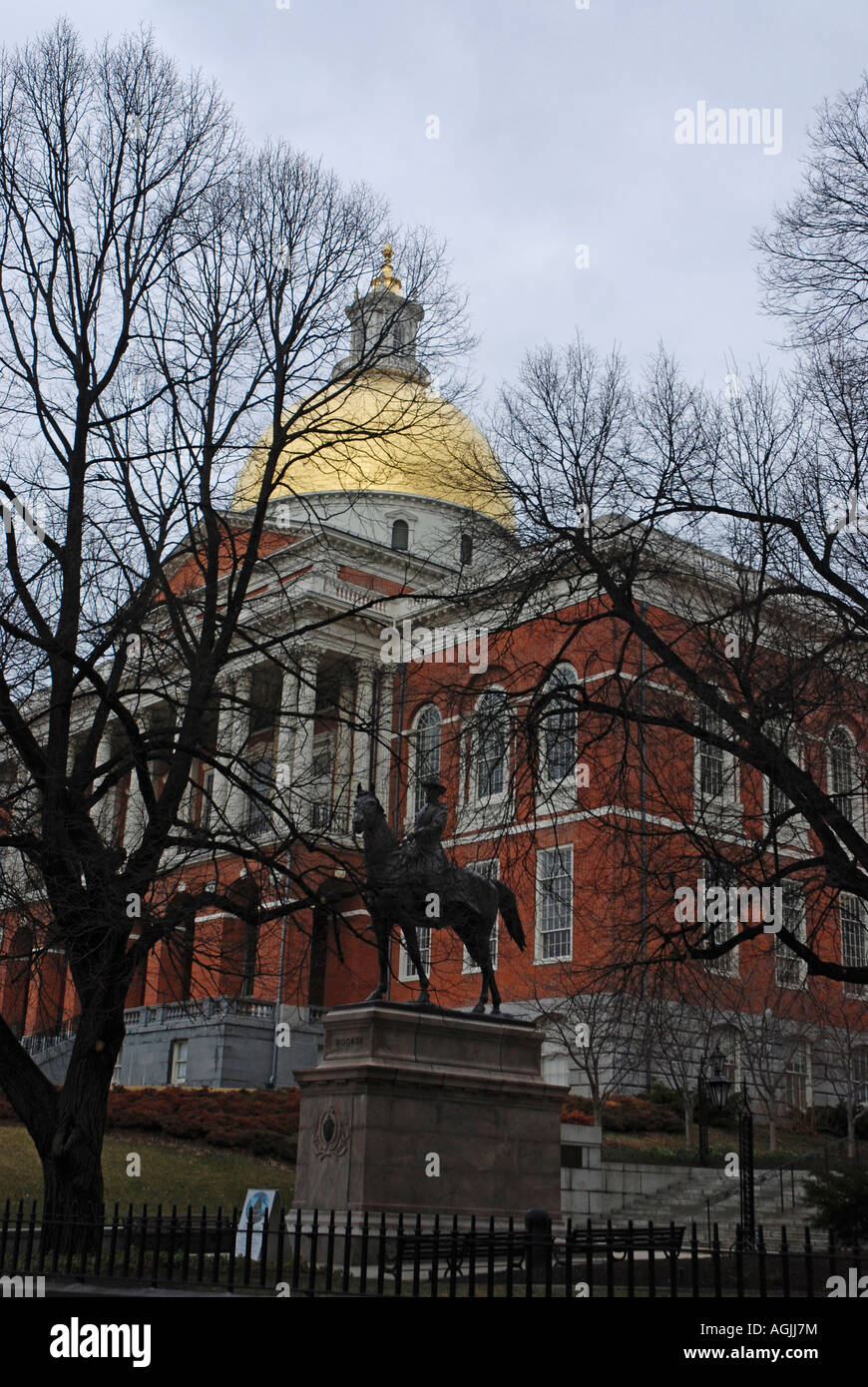Boston state house massachusetts statue hi-res stock photography and ...