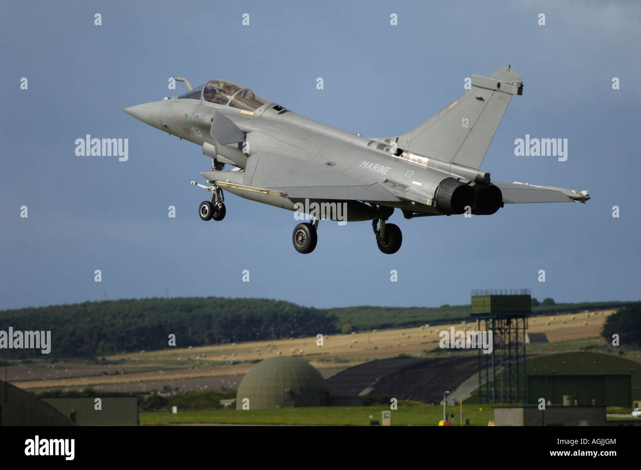 Wing hardpoints hi-res stock photography and images - Alamy