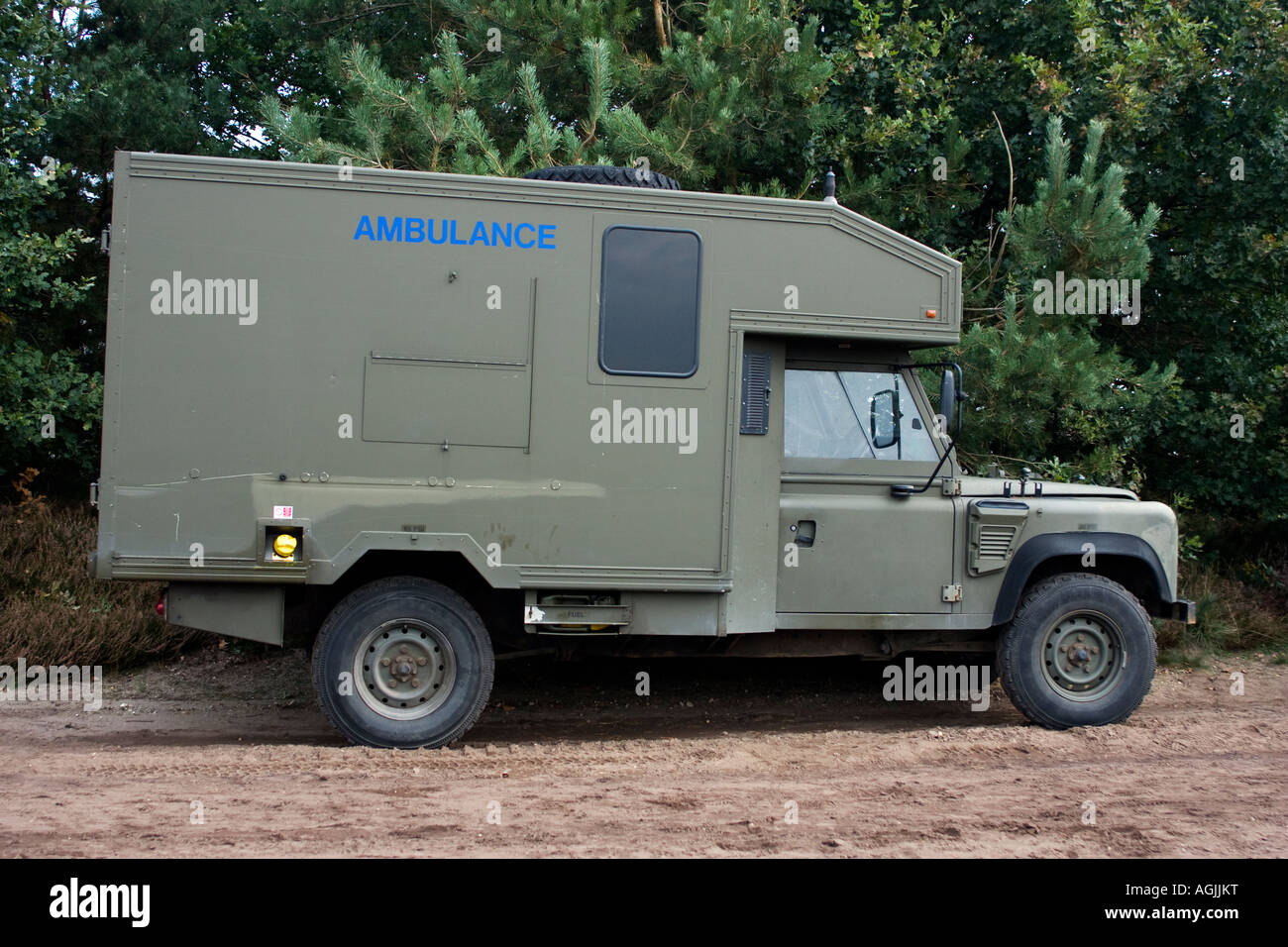 Military ambulance hi-res stock photography and images - Alamy