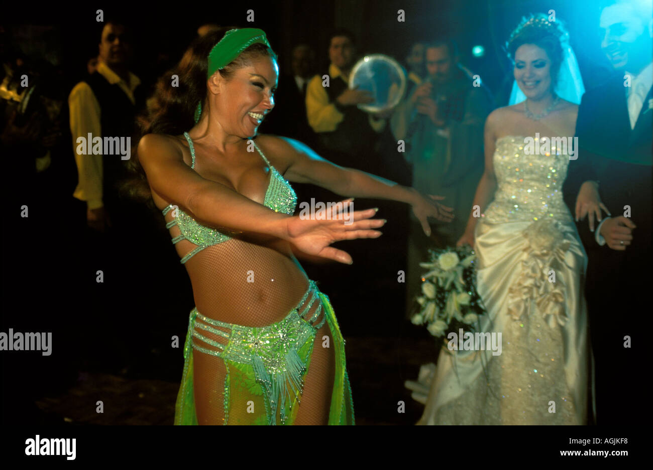 Cairo belly dancer Lucy dances at a wedding party Stock Photo - Alamy