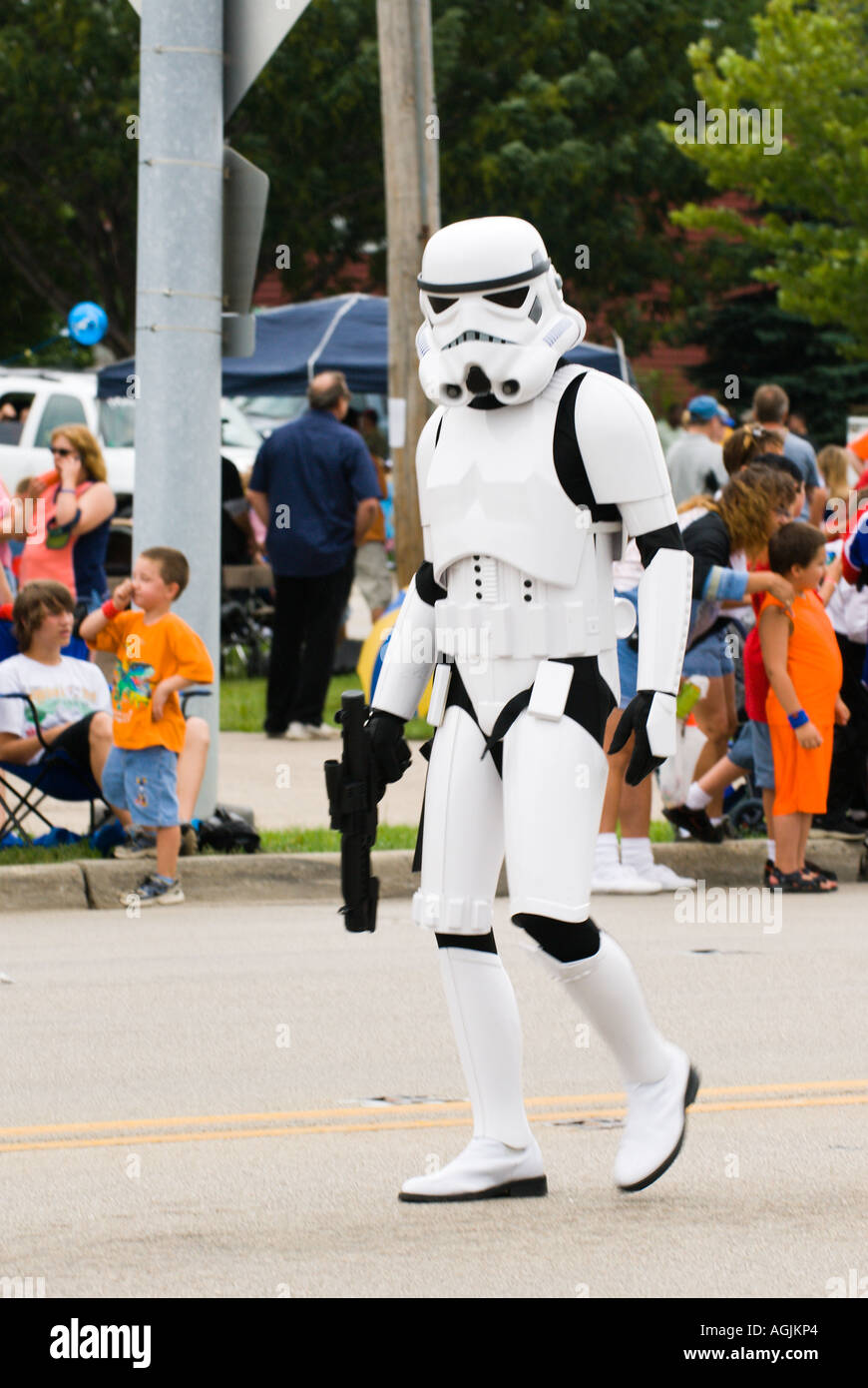 Stormtrooper in desert hi-res stock photography and images - Alamy