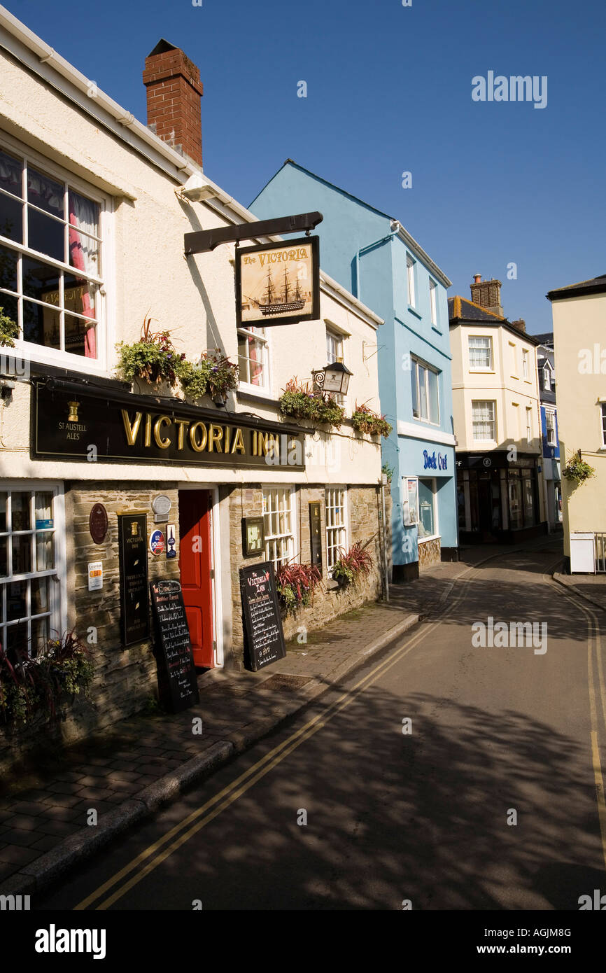 UK Devon Salcombe Victoria Inn Fore Street Stock Photo - Alamy