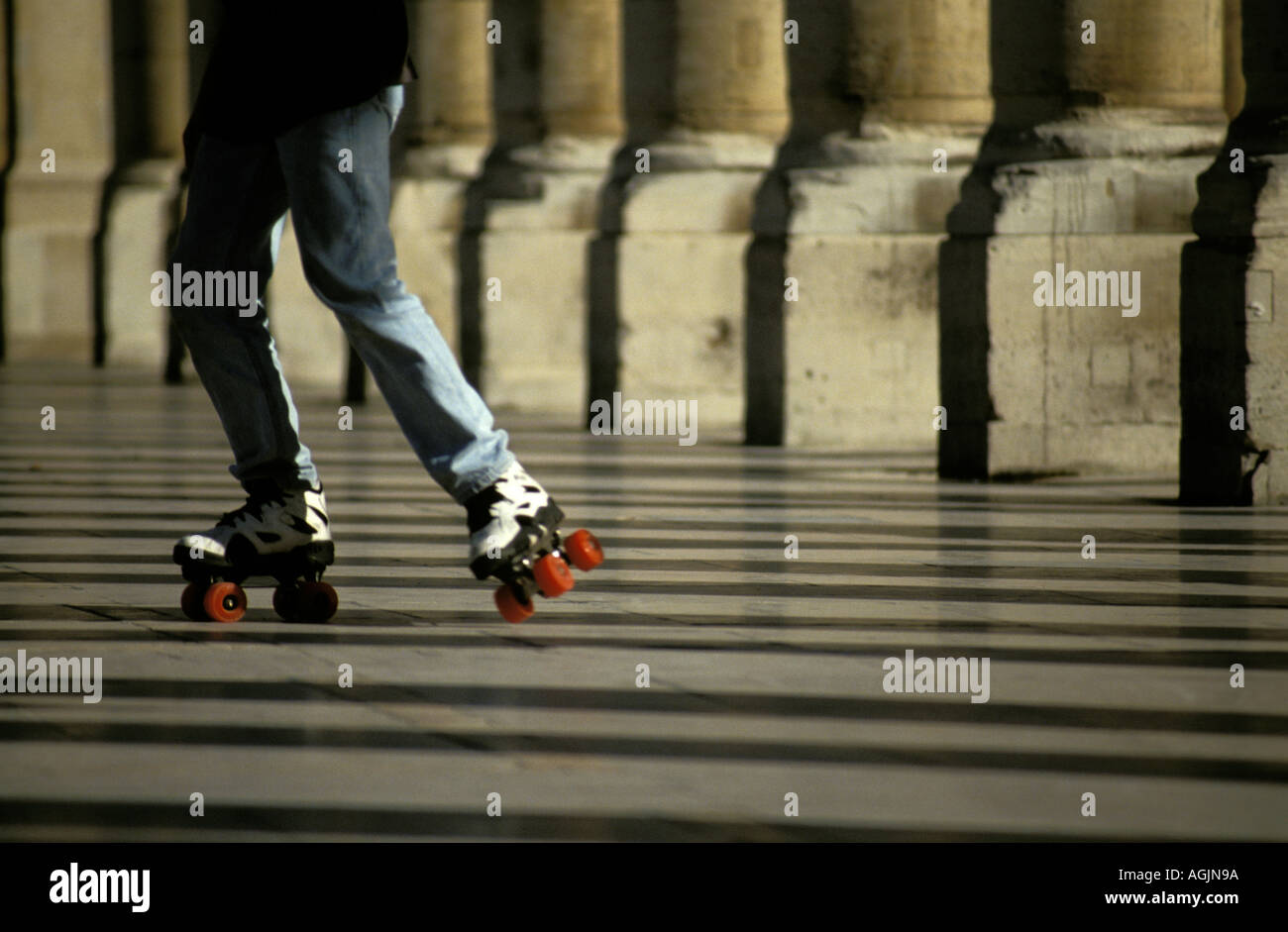 Paris roller skating hi-res stock photography and images - Alamy