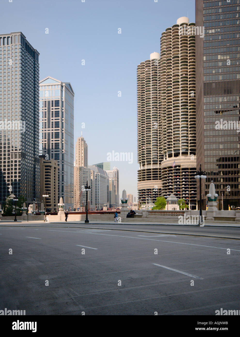 Wacker Drive parallels the Chicago river along this stretch of downtown ...