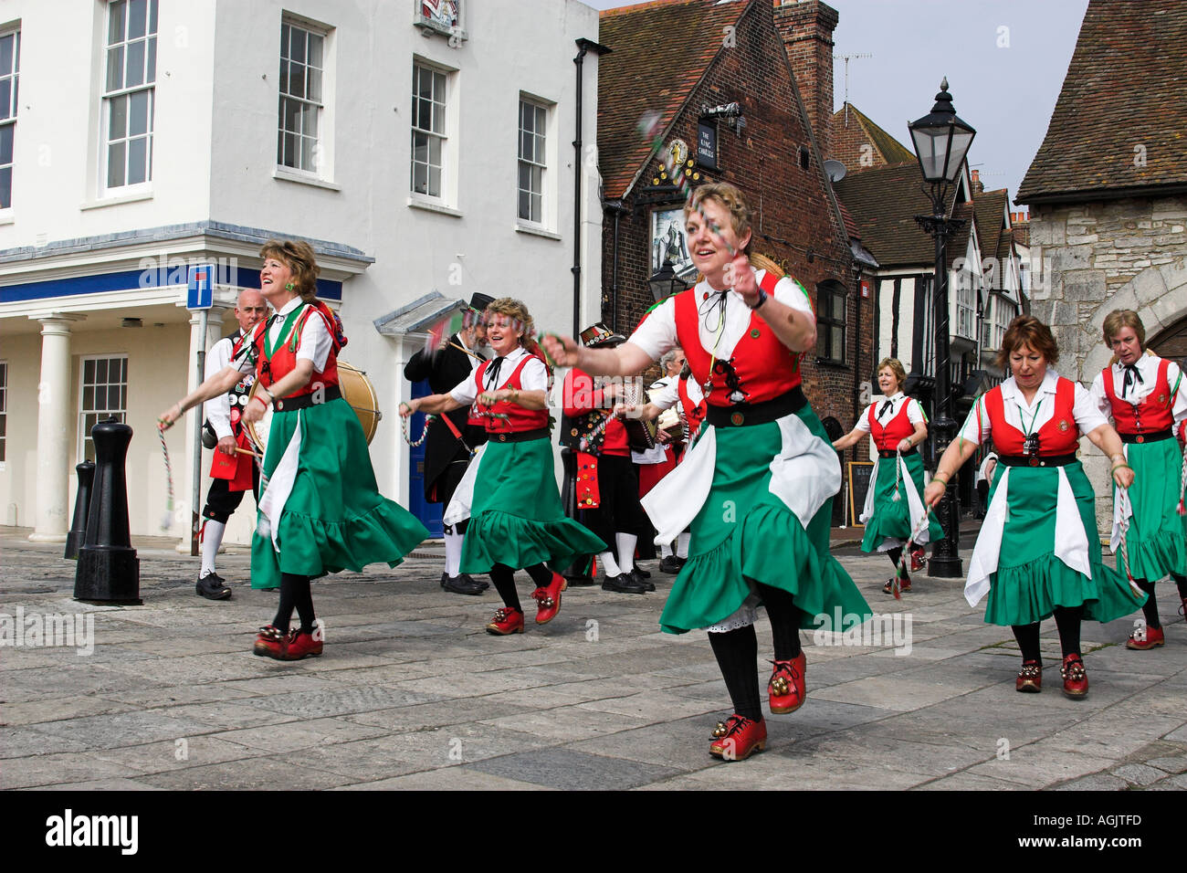 Dance team routine celebration hi-res stock photography and images - Alamy