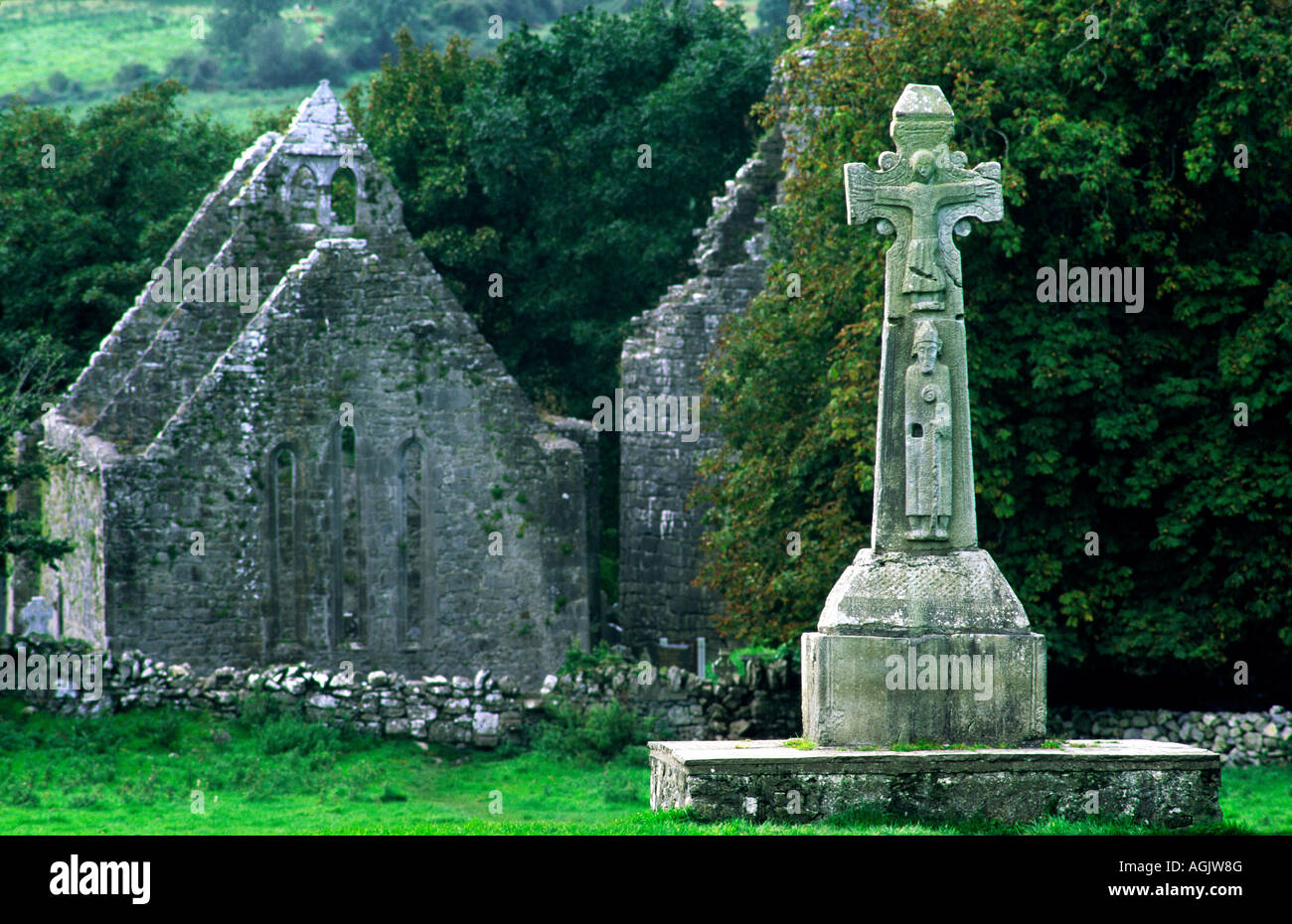 Cross stands hi-res stock photography and images - Alamy